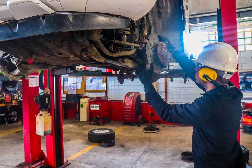 Taller de servicio - Servicio Mantenimiento Automotriz
